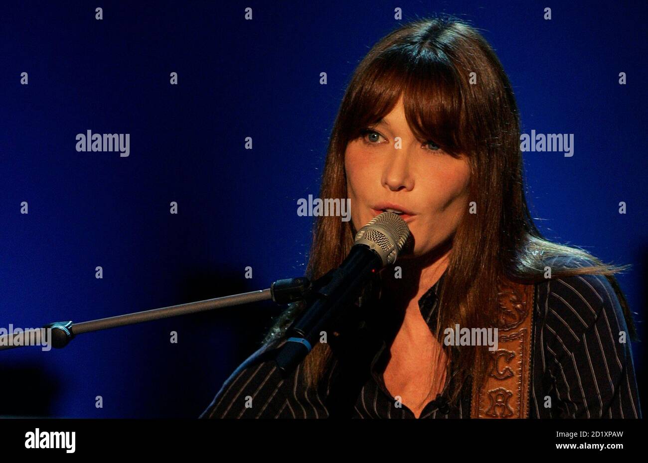 Chanson Singer High Resolution Stock Photography and Images - Alamy