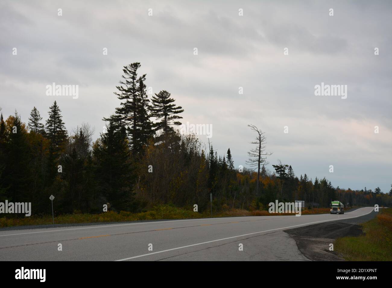 Ontario highway hi-res stock photography and images - Alamy