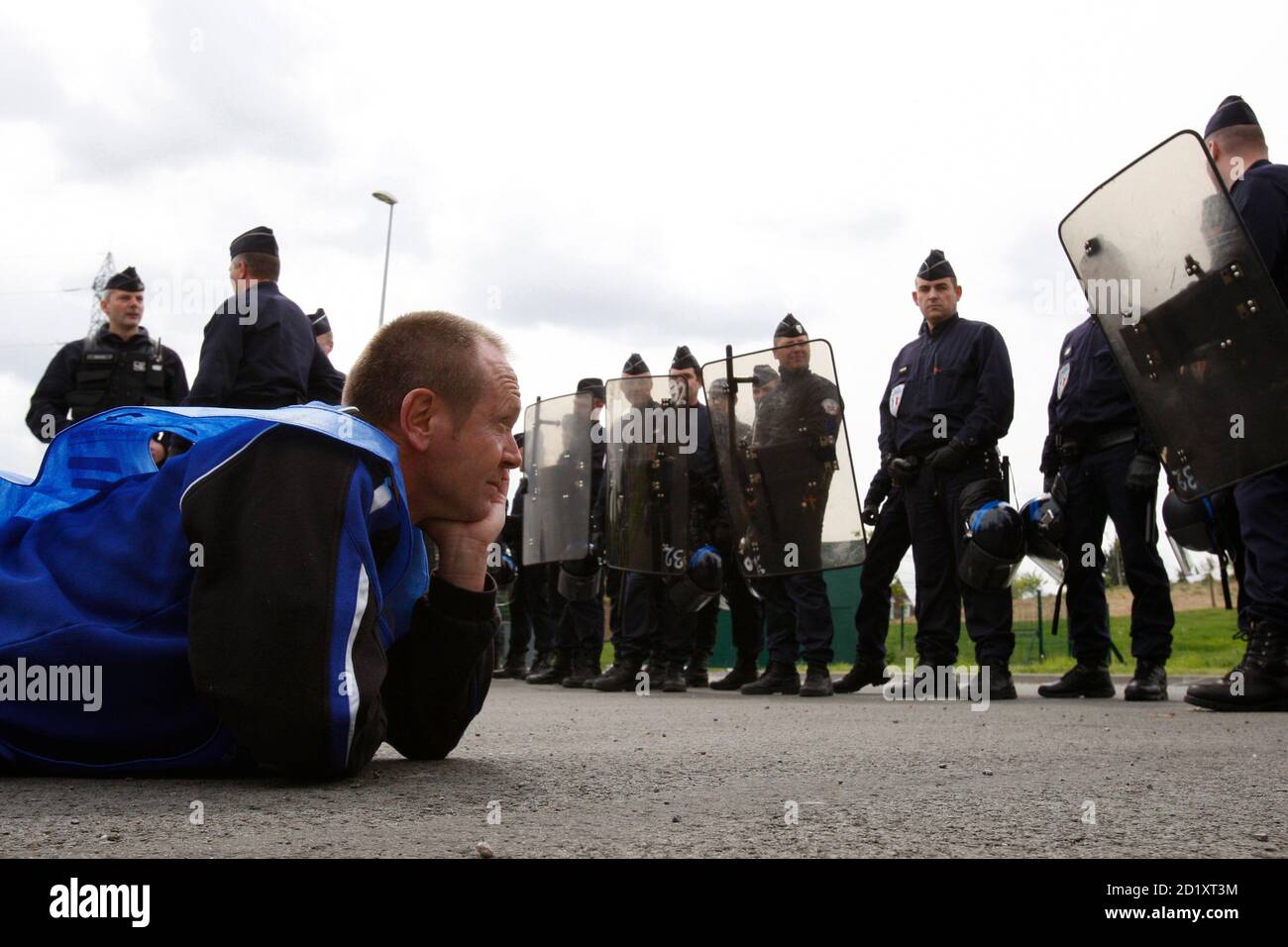 Prison warders hi-res stock photography and images - Alamy
