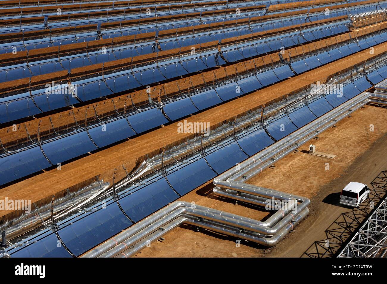 Solar trough power plant hi-res stock photography and images - Alamy