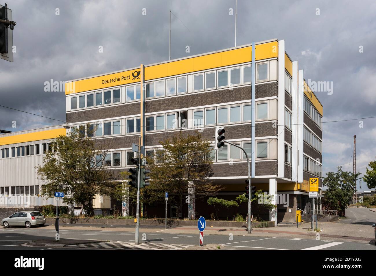 Distribution center of deutsche post hi-res stock photography and ...