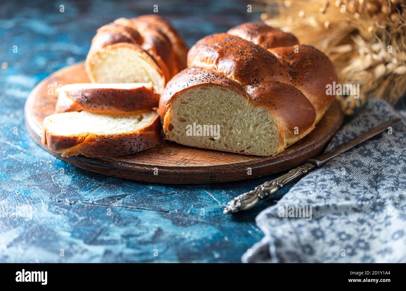 Chala bread hi-res stock photography and images - Alamy