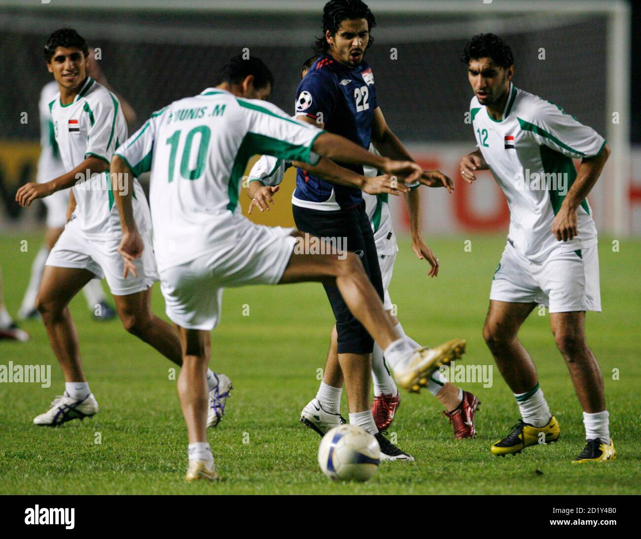 Noor players hi-res stock photography and images - Alamy