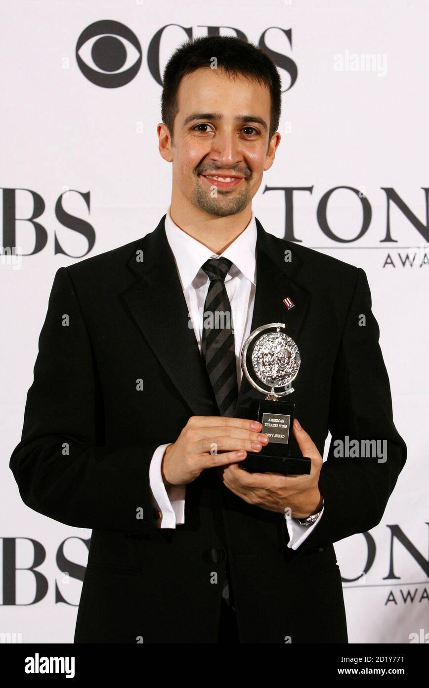 In the heights miranda performance hi-res stock photography and images ...