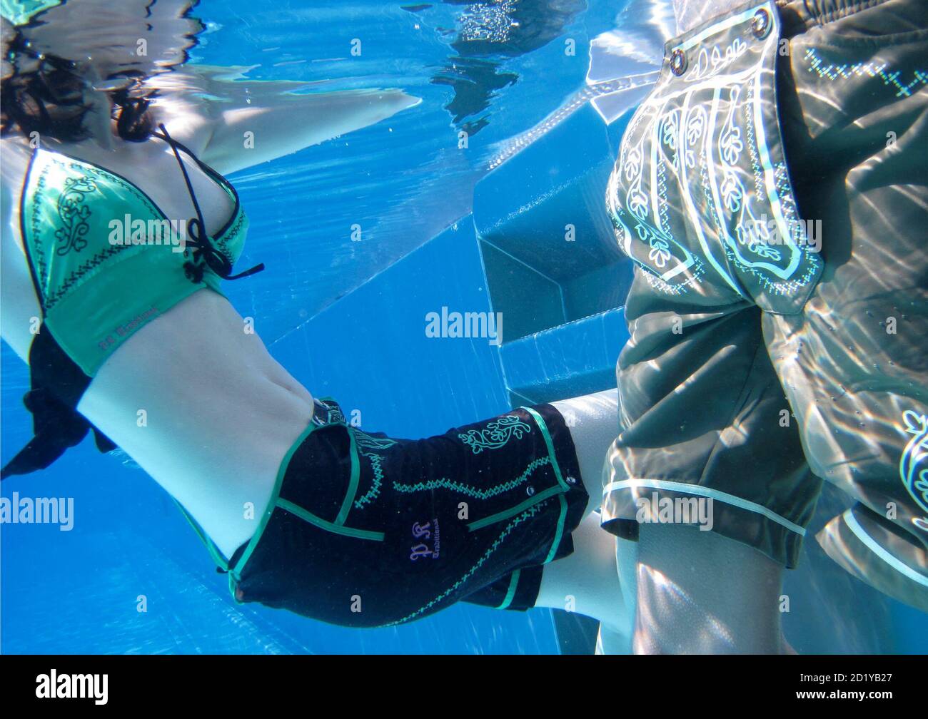 Fashion models in swim suits hi-res stock photography and images - Alamy