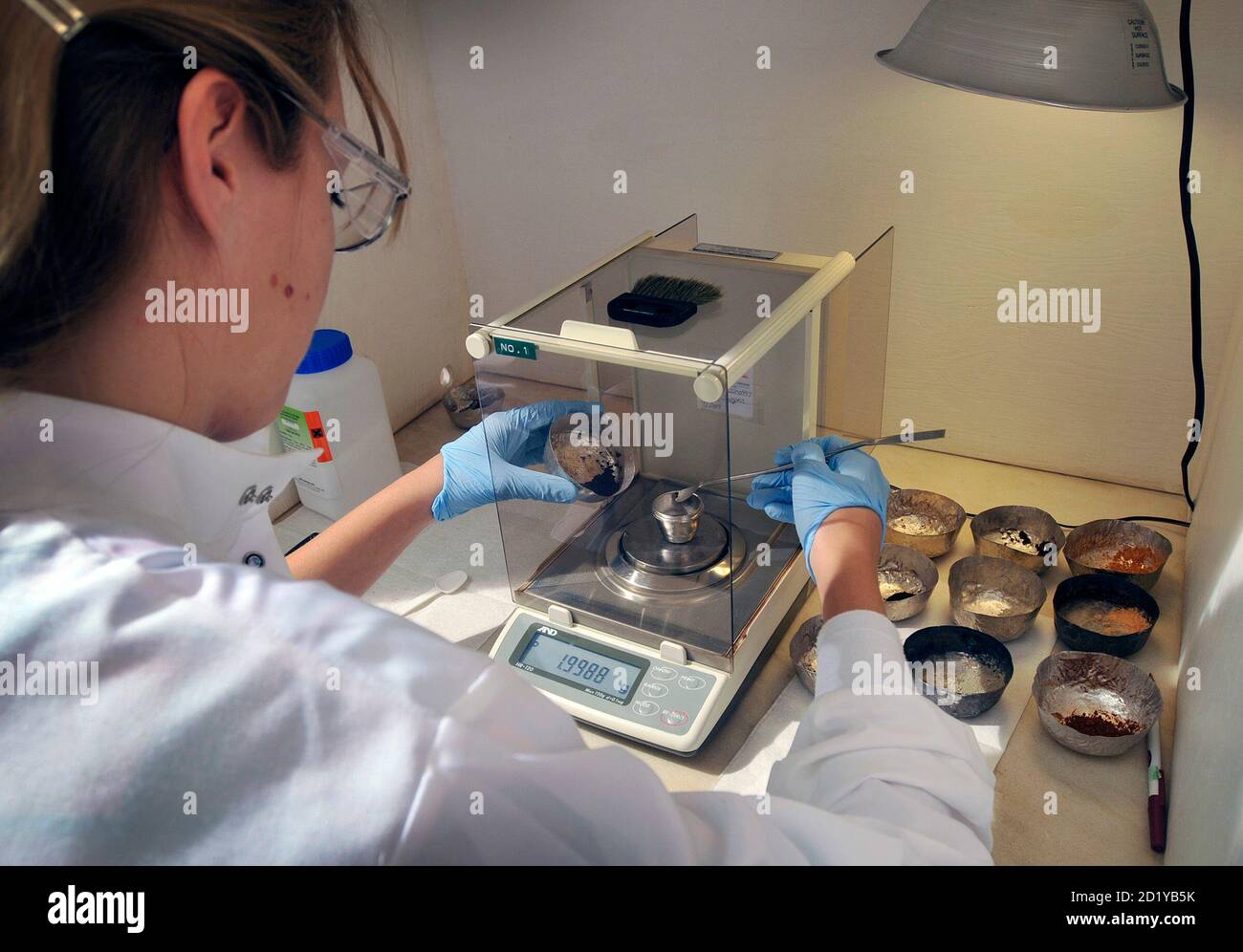 Rare metals laboratory hi-res stock photography and images - Alamy