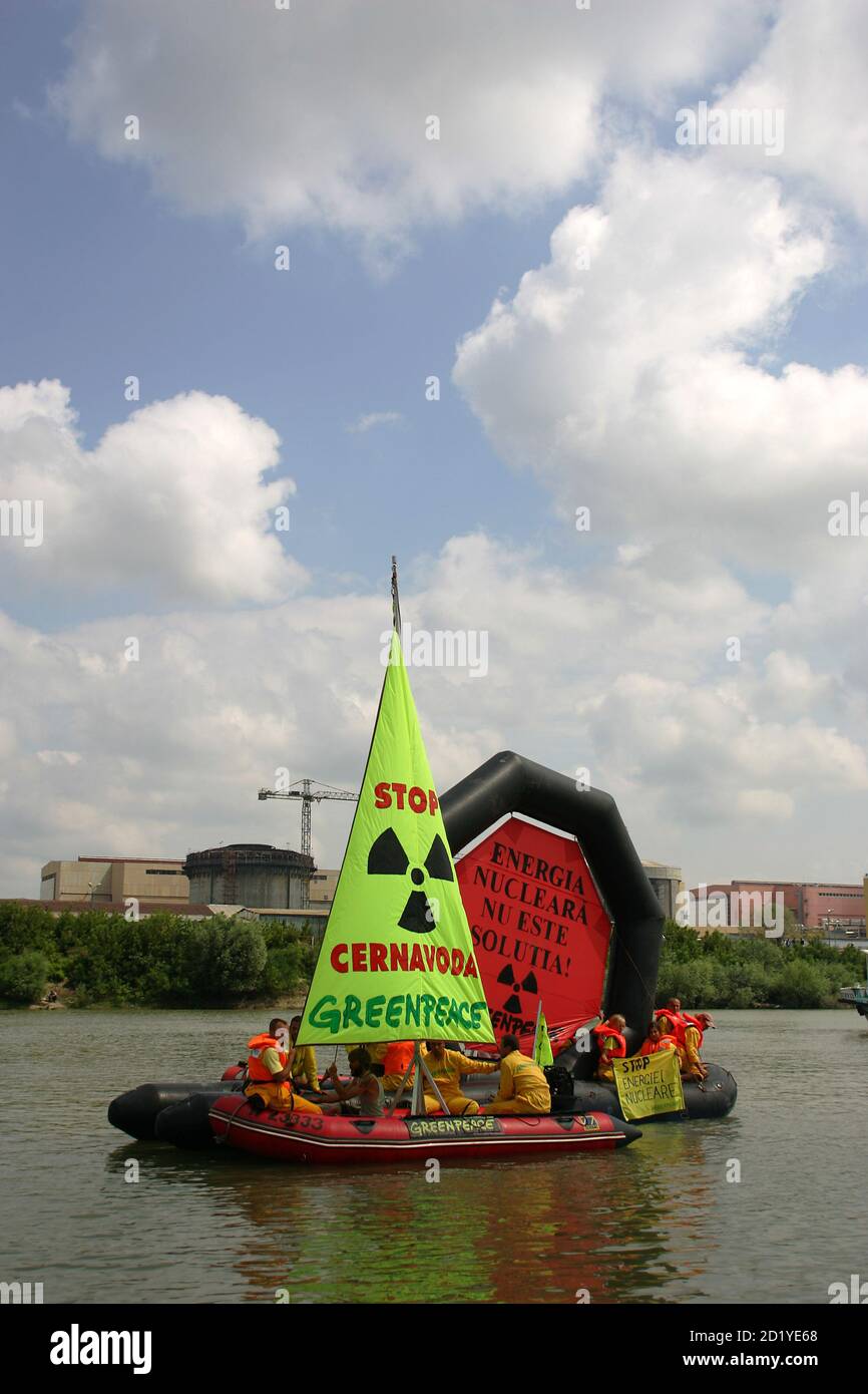 Cernavoda nuclear power plant hi-res stock photography and images - Alamy