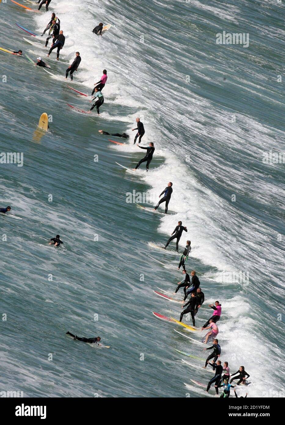 New_record hi-res stock photography and images - Alamy