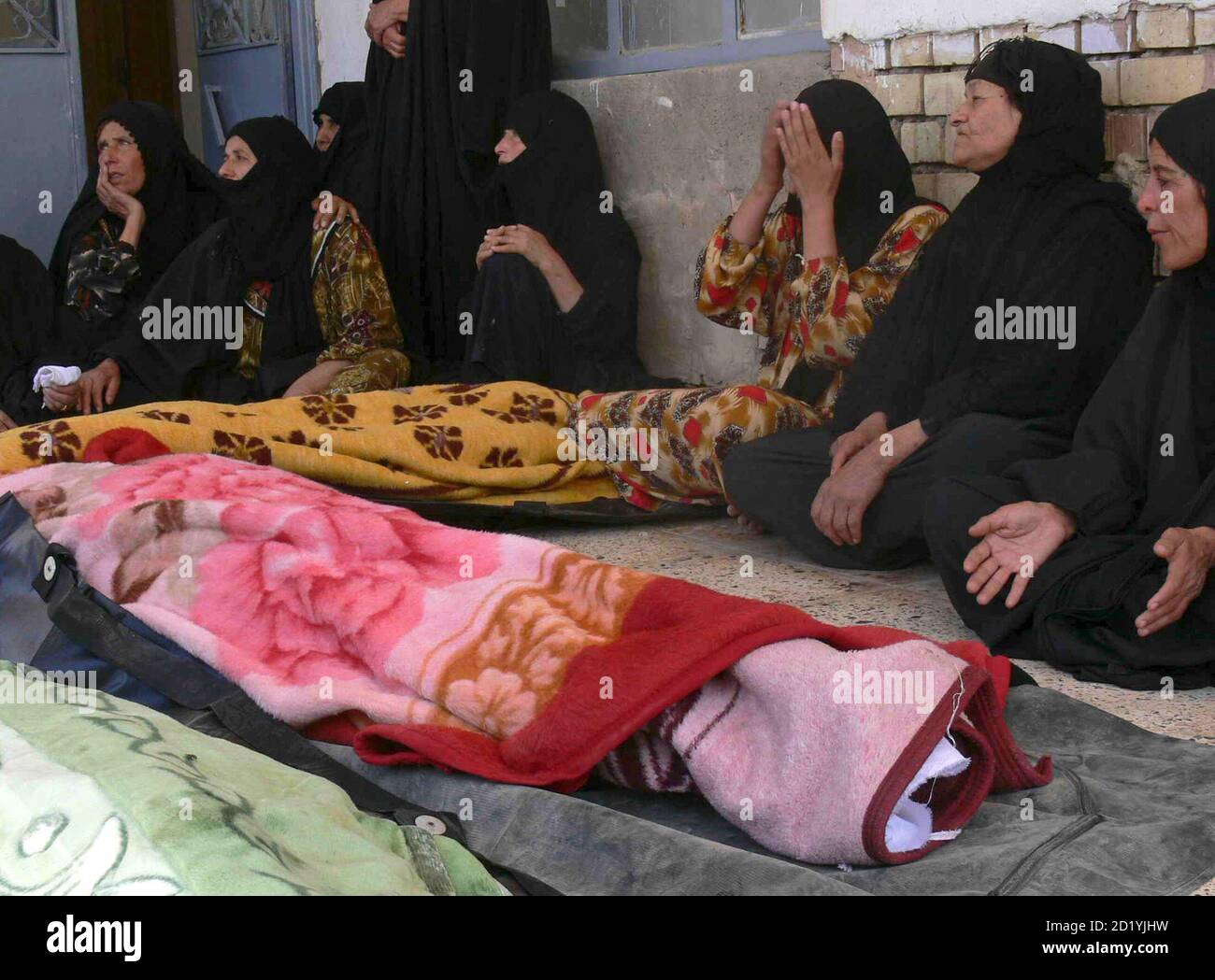 Iraq war dead bodies High Resolution Stock Photography and Images - Alamy