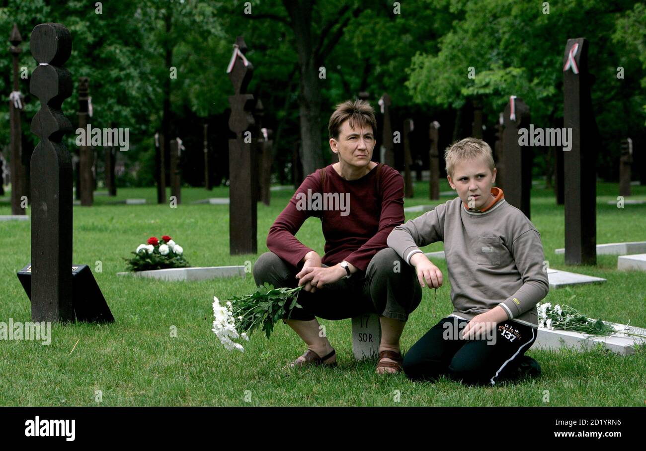 Executed in june 1958 hi-res stock photography and images - Alamy