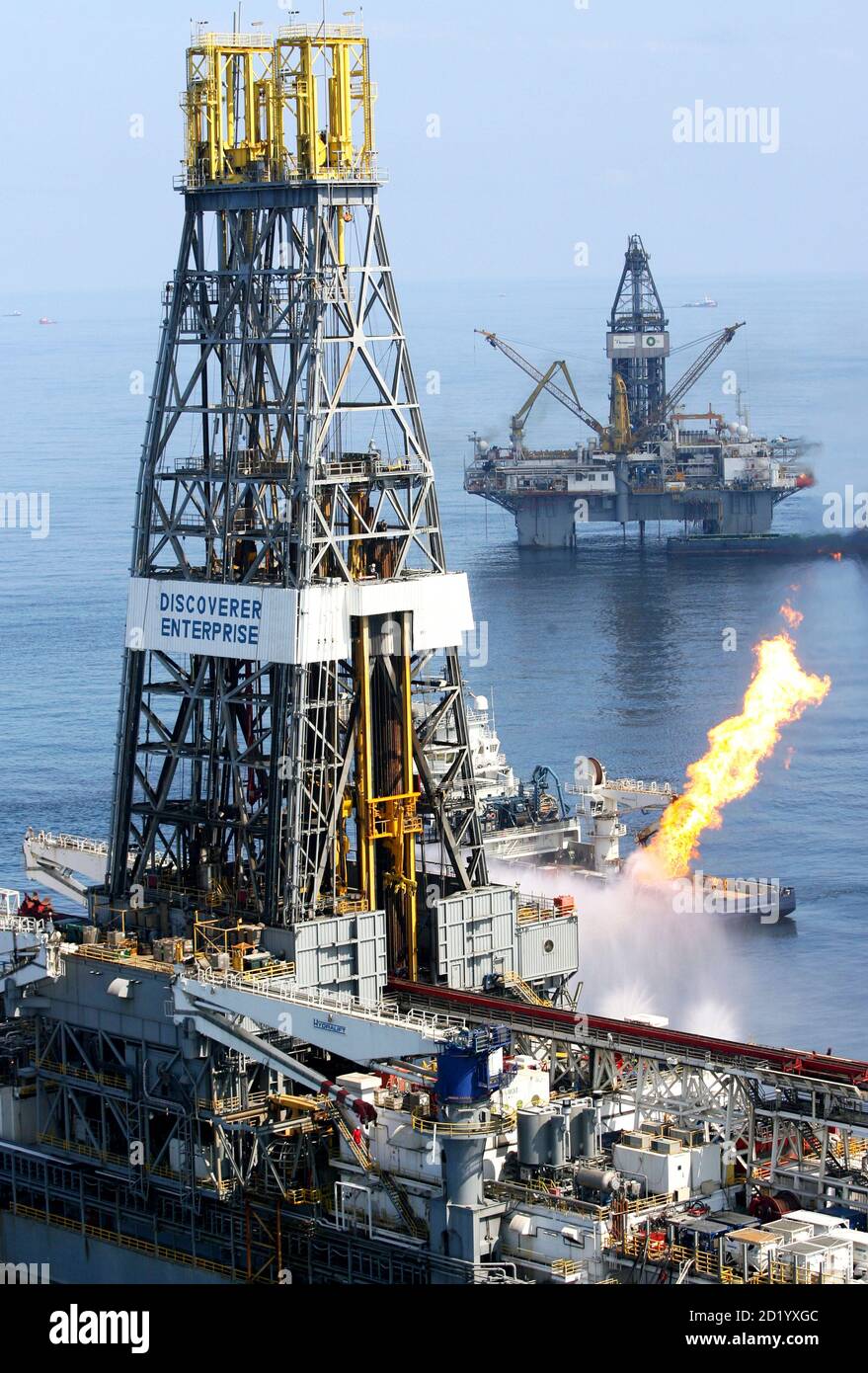 Oil rig explosion in the gulf coast hi-res stock photography and images ...