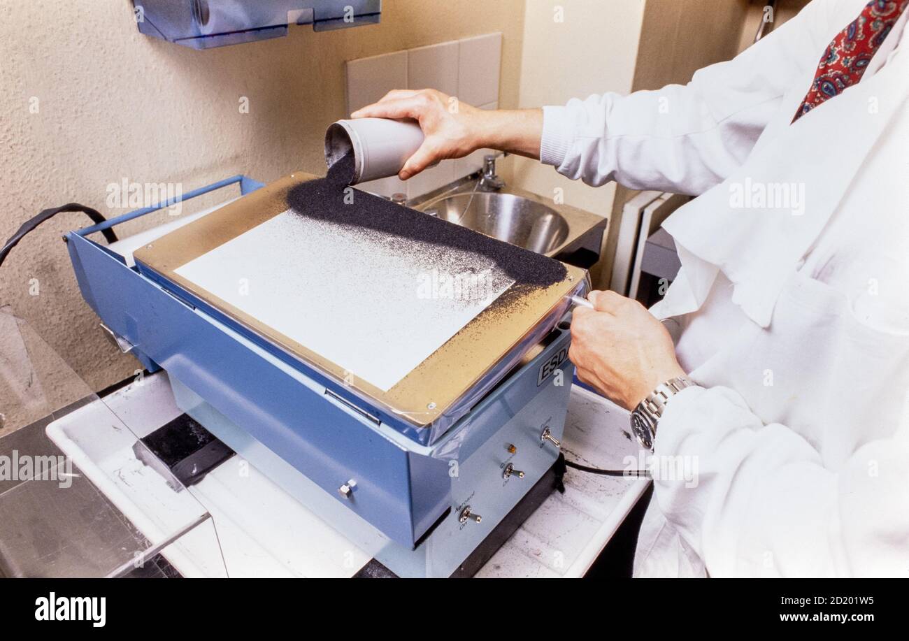 Demonstration Of An Esda Machine Being Used To See Indentations Of