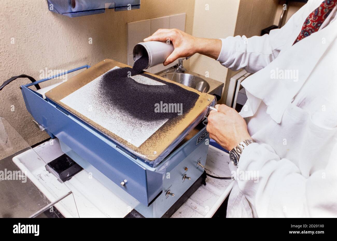 Demonstration Of An Esda Machine Being Used To See Indentations Of