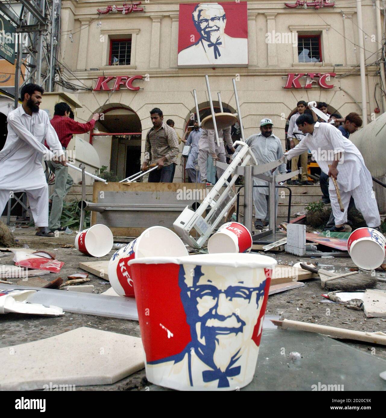 Anti kfc hi-res stock photography and images - Alamy