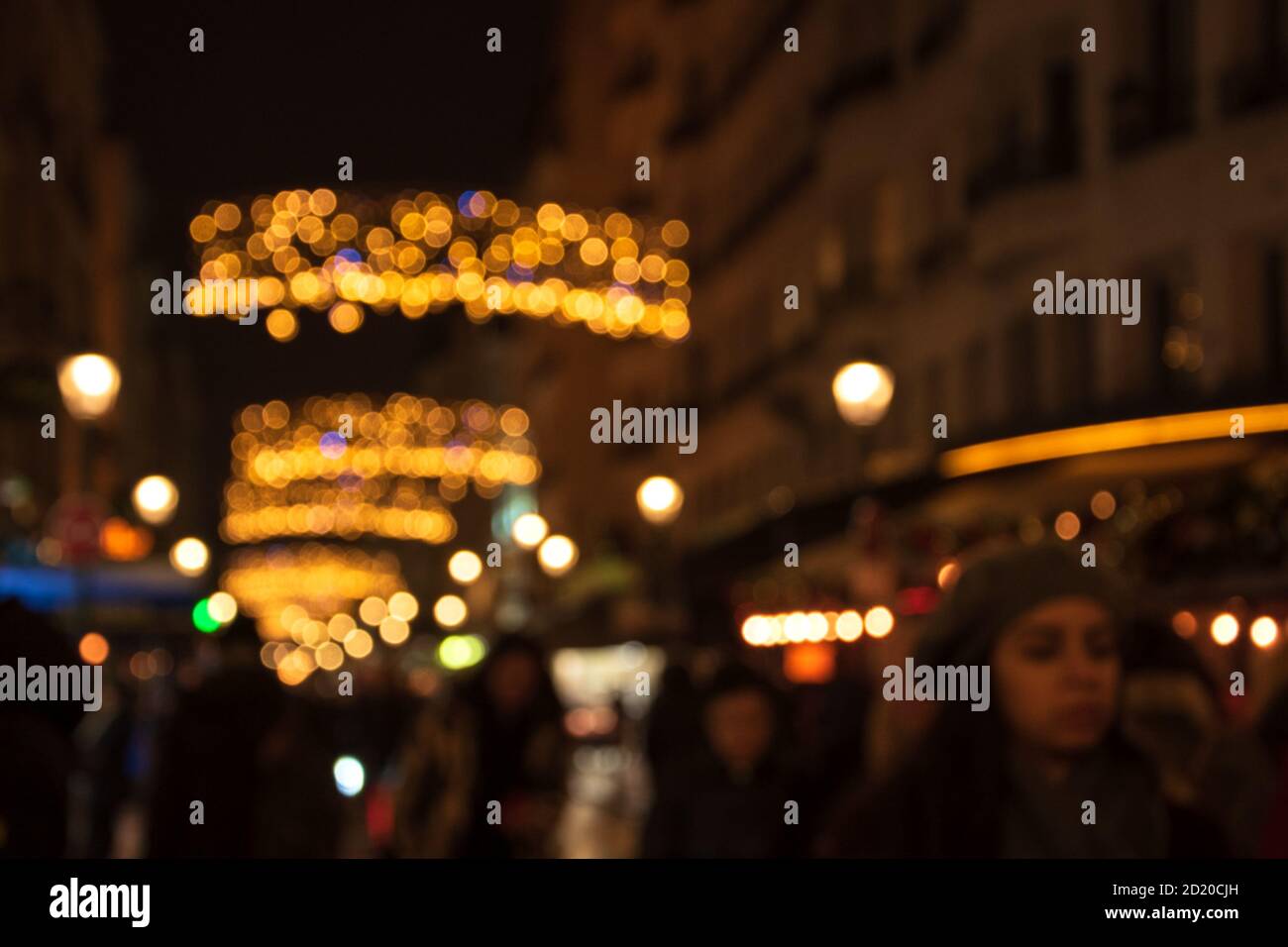 Woman paris street nightlife hi-res stock photography and images - Alamy