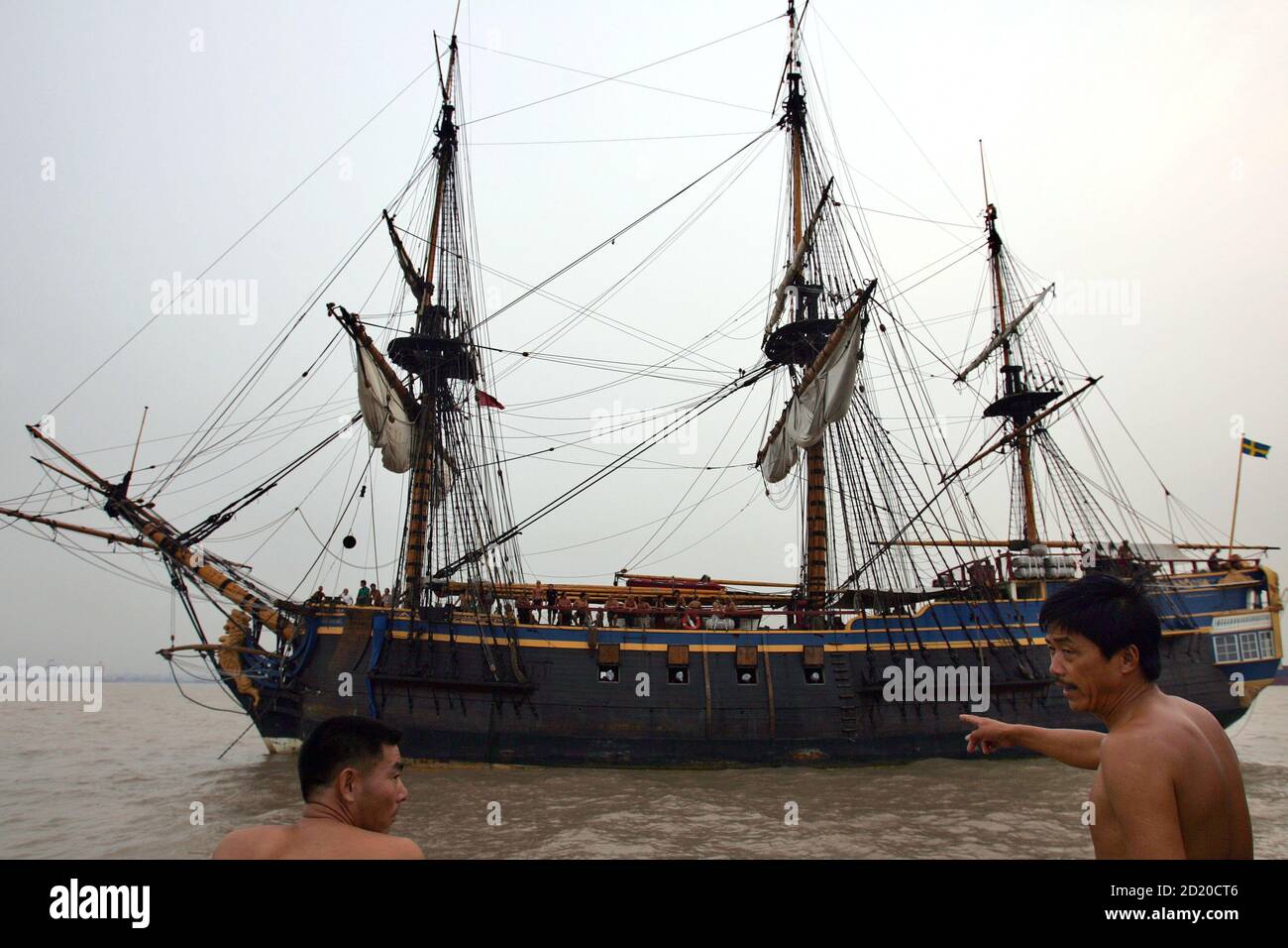 Replica 18th century swedish ship gotheborg hi-res stock photography ...