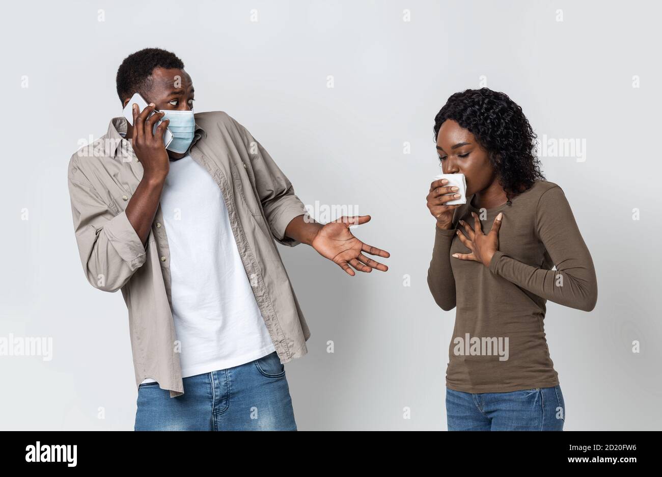 Scared doctor man hi-res stock photography and images - Alamy
