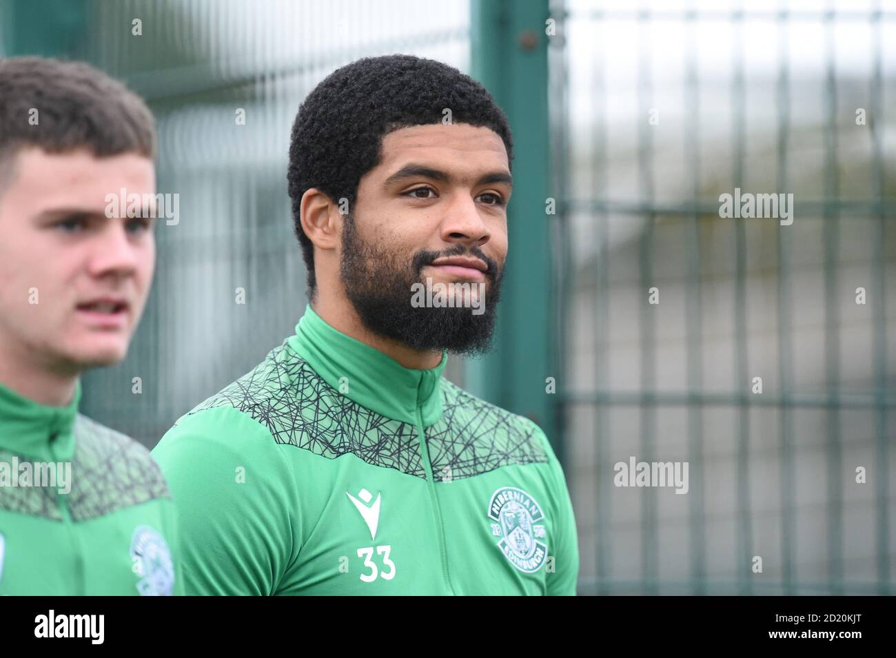 Hibernian recent signing keeper dillon barnes hi-res stock photography ...