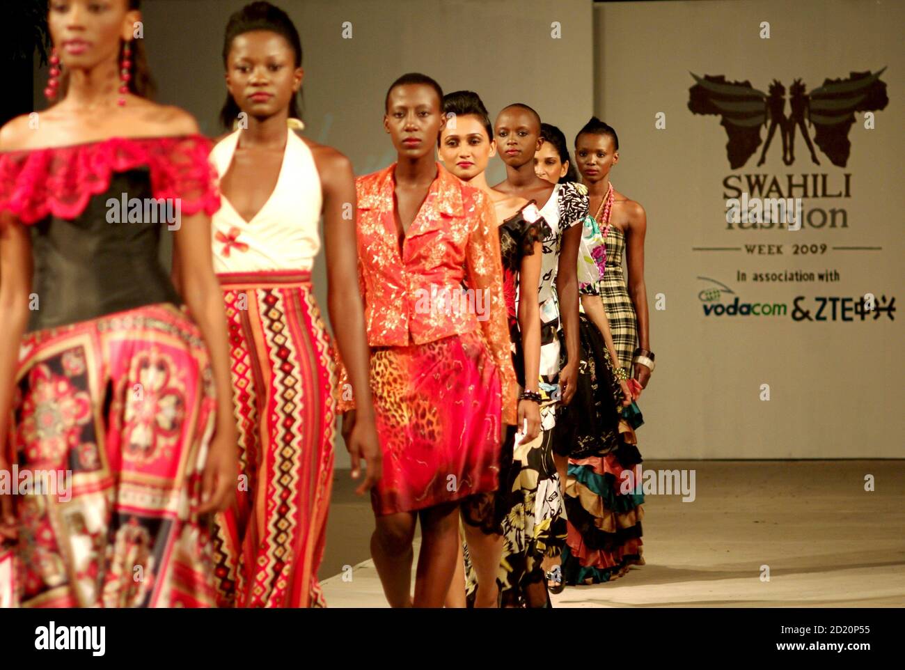 Tanzania dar es salaam kanga hi-res stock photography and images - Alamy
