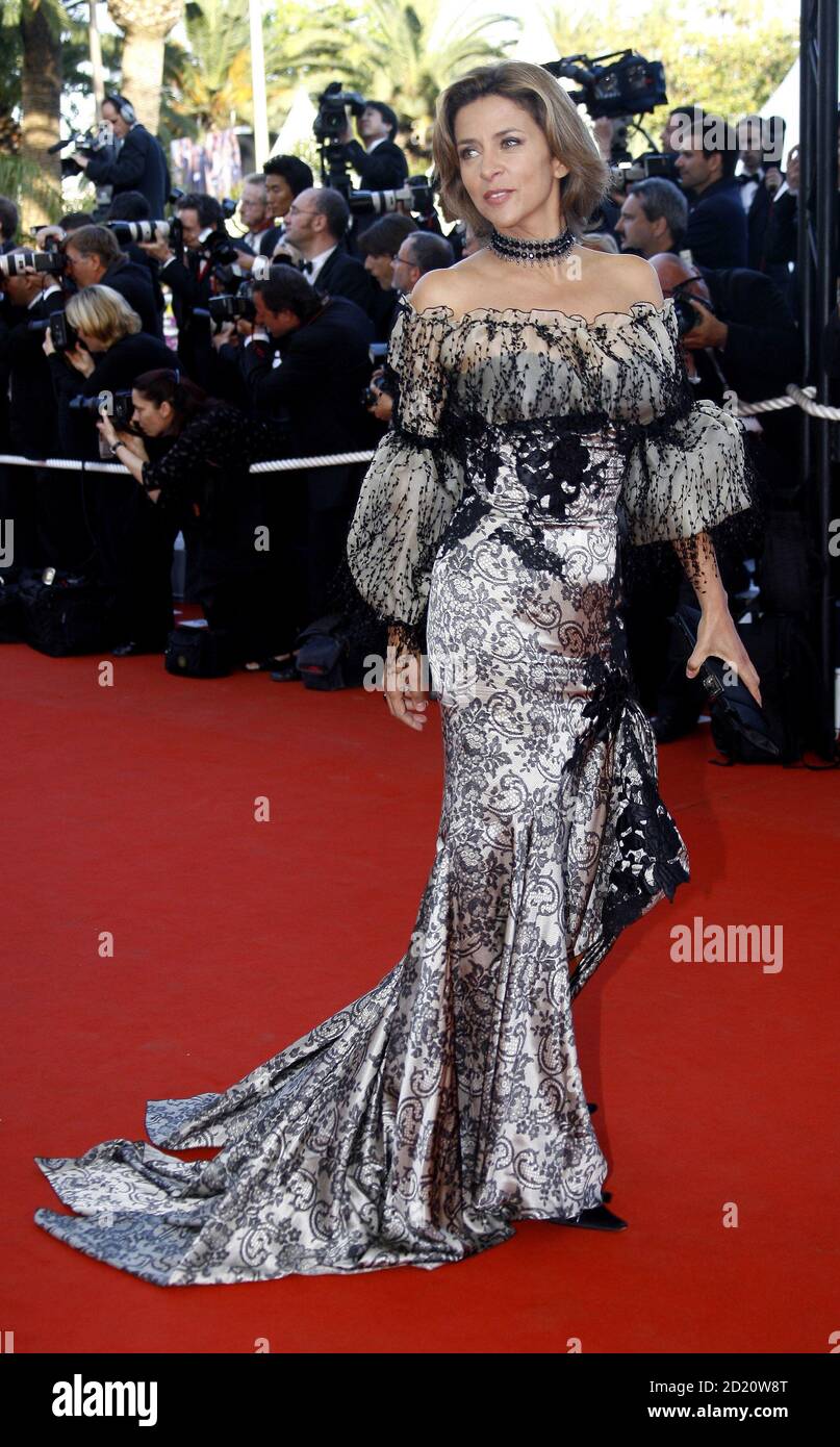 Showbiz corinne hi-res stock photography and images - Alamy
