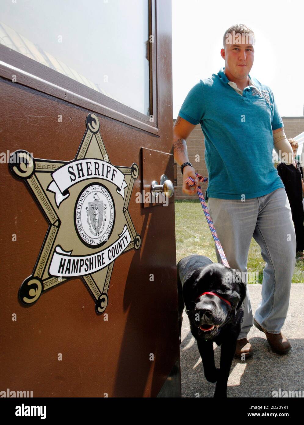 Prison train service dogs hi-res stock photography and images - Alamy