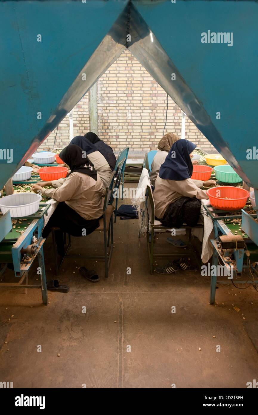 Final processing hi-res stock photography and images - Alamy