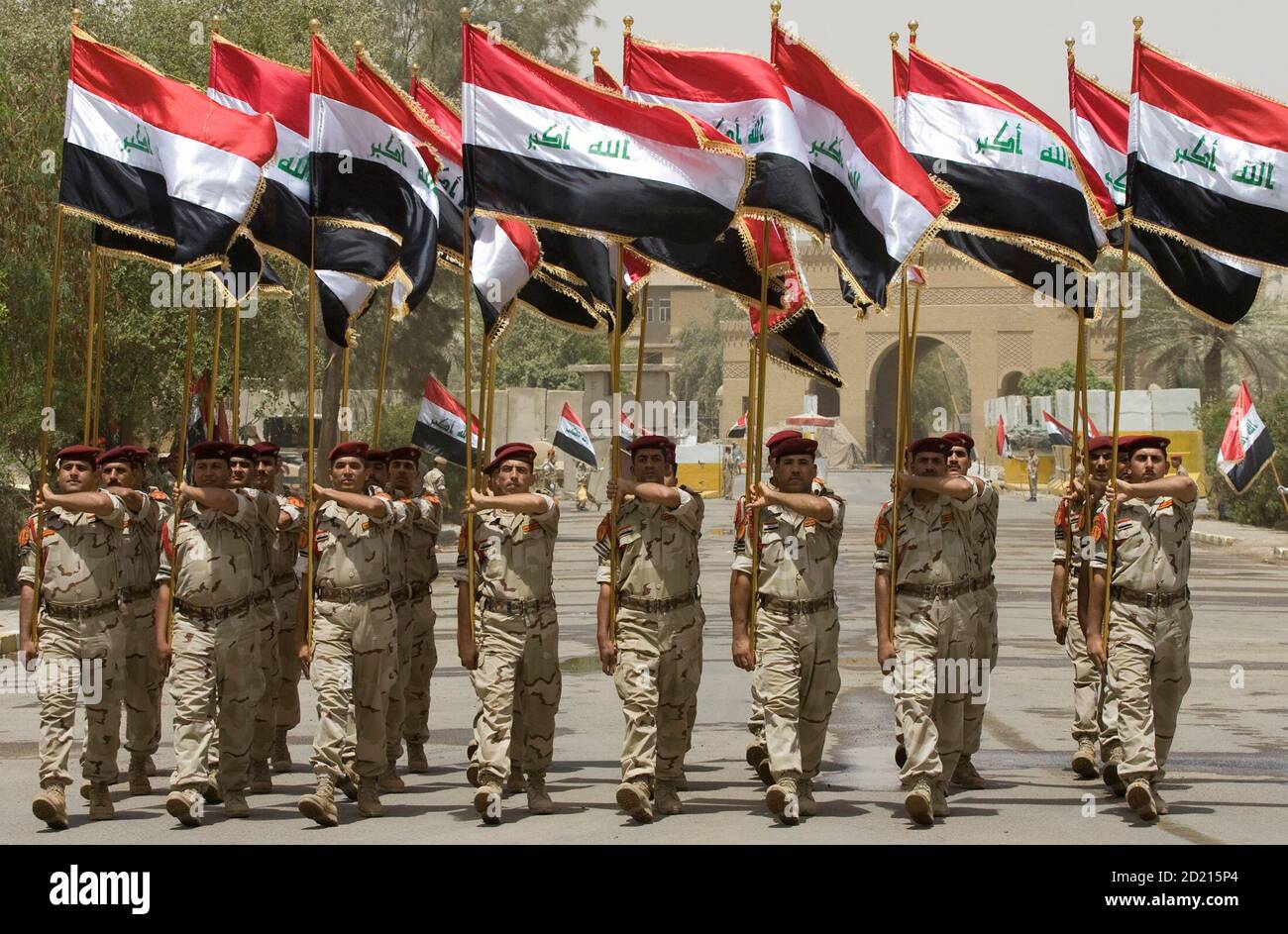 Saddam hussein parade hi-res stock photography and images - Alamy