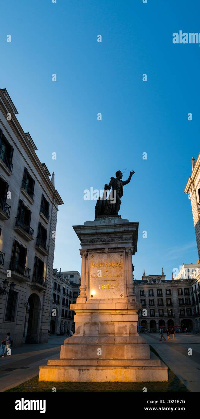 Pedro Velarde Heroe Monument, Porticada Square, Santander, Cantabria ...