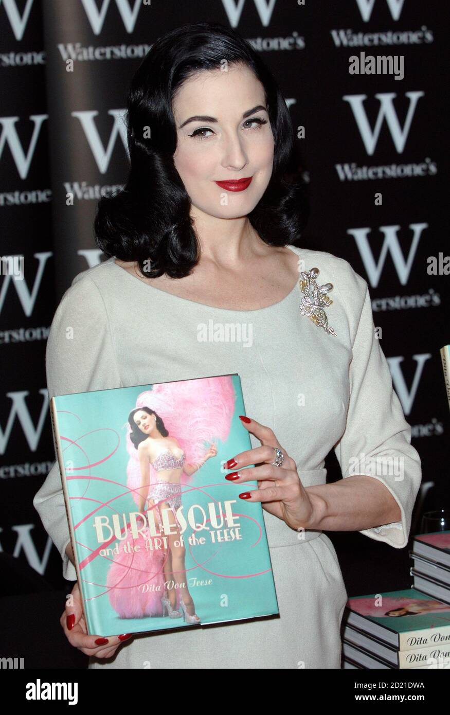 Dita von tesse burlesque hi-res stock photography and images - Alamy