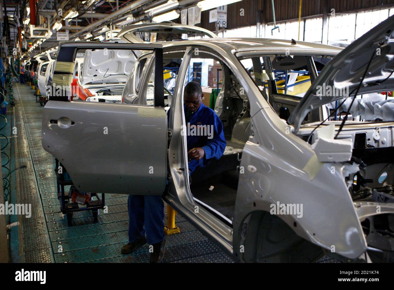 Car manufacturing africa hi-res stock photography and images - Alamy