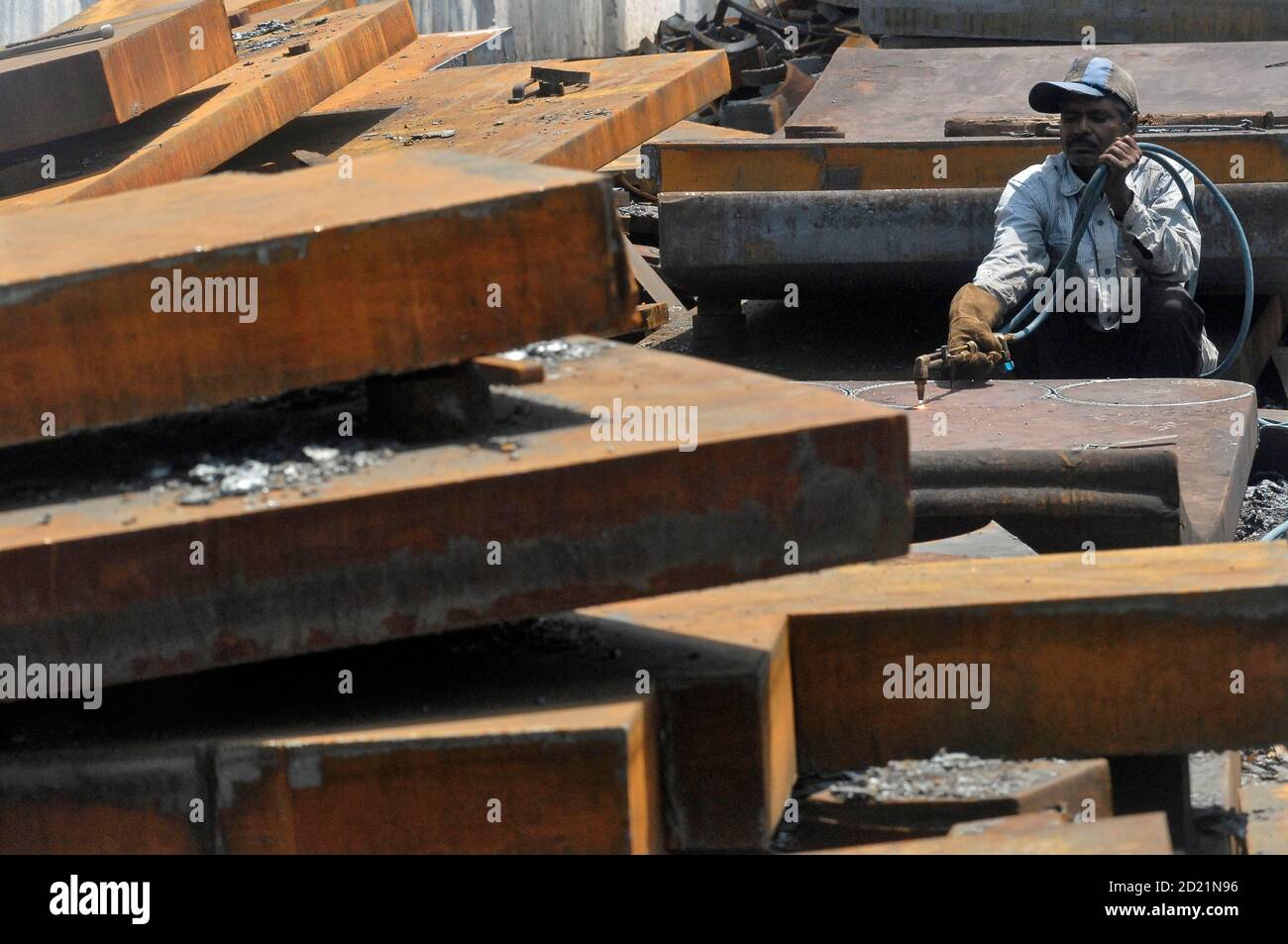 Indian welding hi-res stock photography and images - Alamy