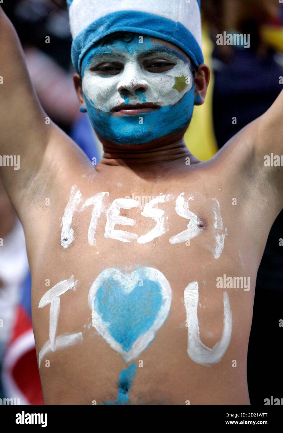 Lionel messi chest hi-res stock photography and images - Alamy