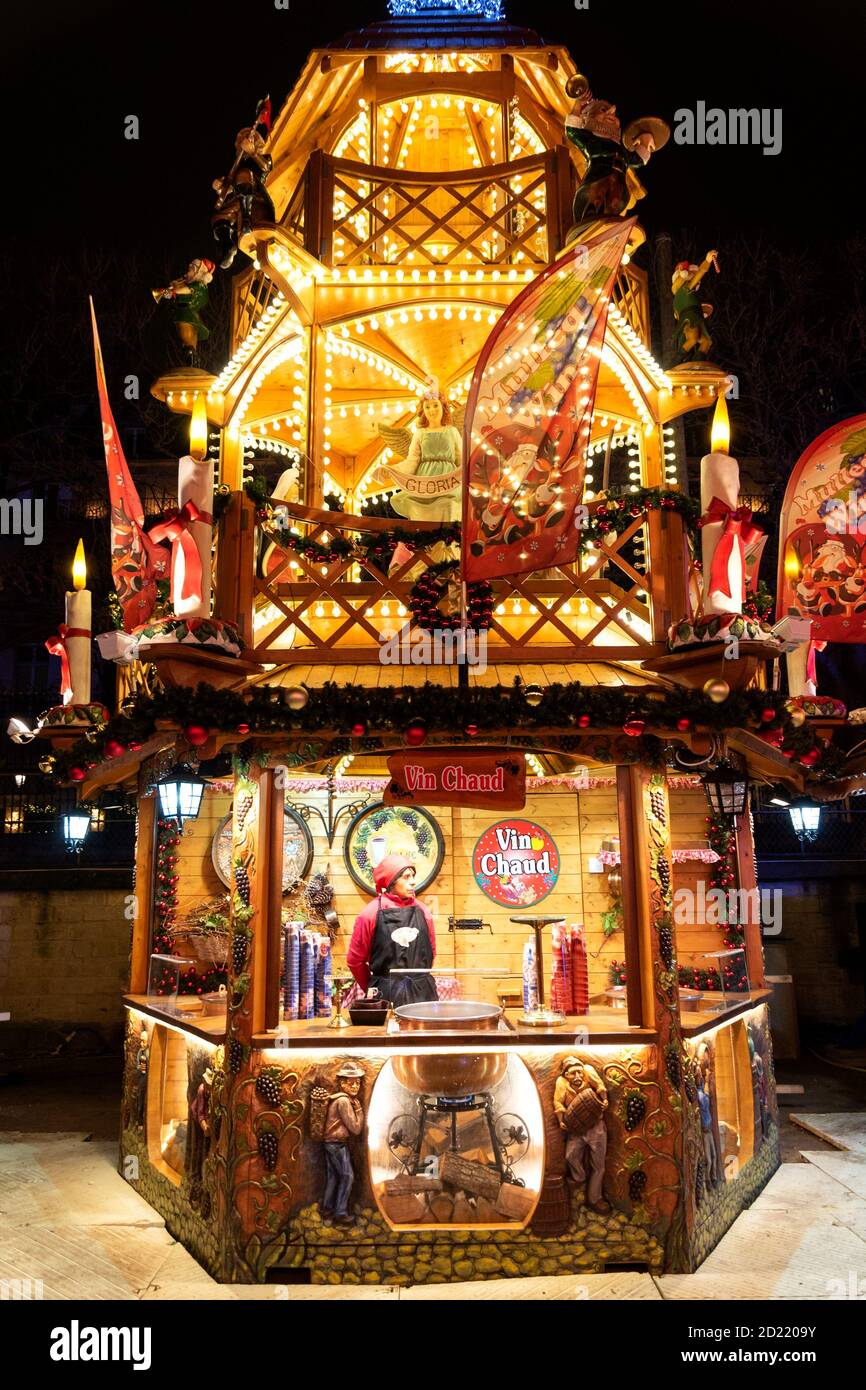 PARIS, FRANCE - JANUARY 6, 2019: Mulled wine for sale at Christmas ...
