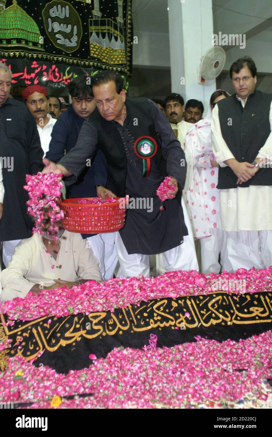 Salman taseer hi-res stock photography and images - Alamy