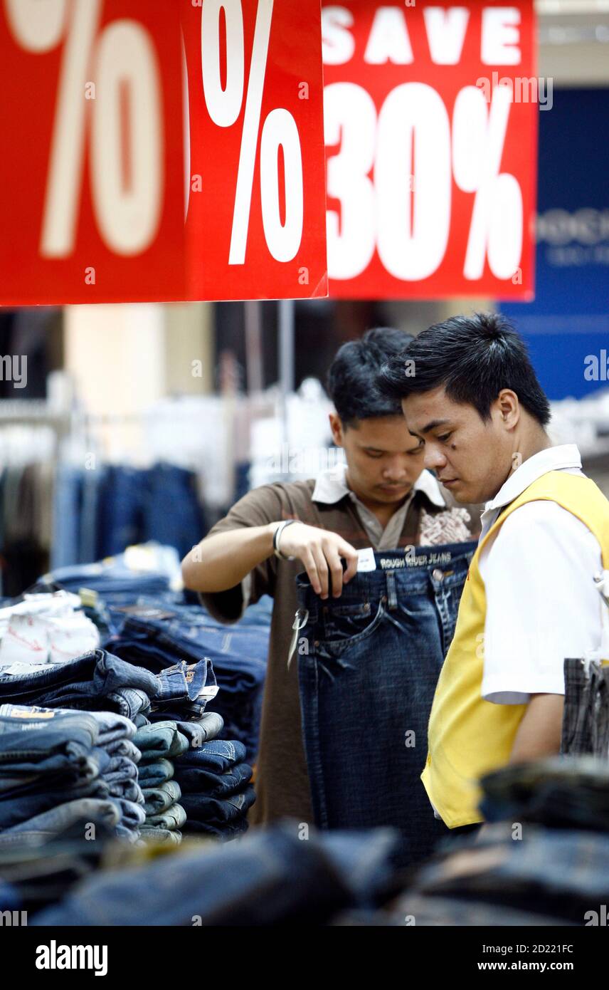 Sm department store hi-res stock photography and images - Alamy