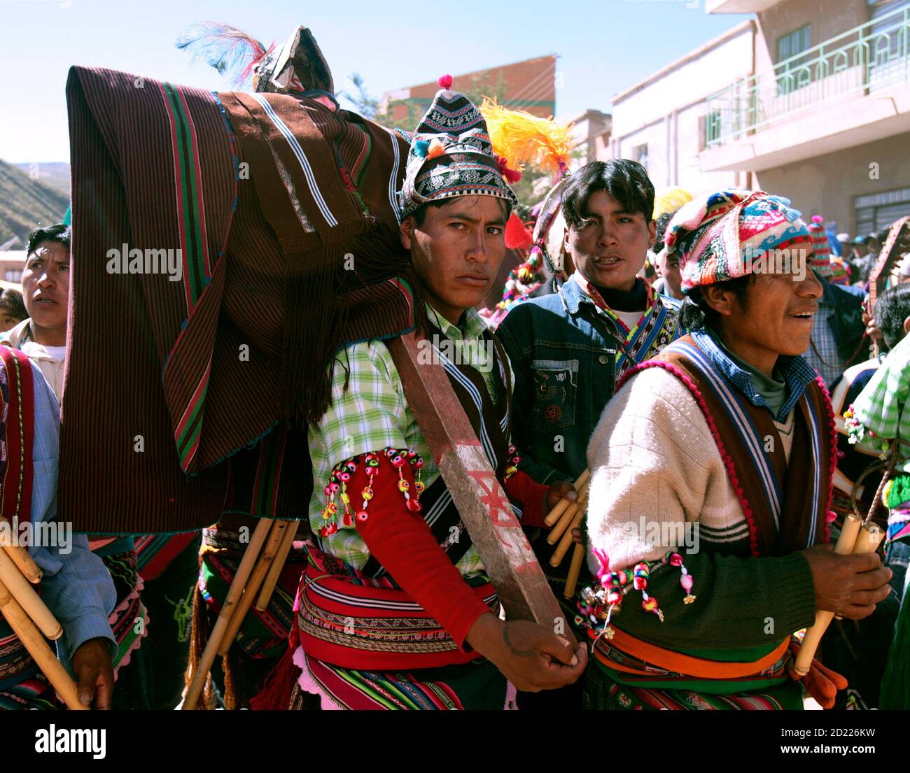 Bolivian folk dance hi-res stock photography and images - Alamy