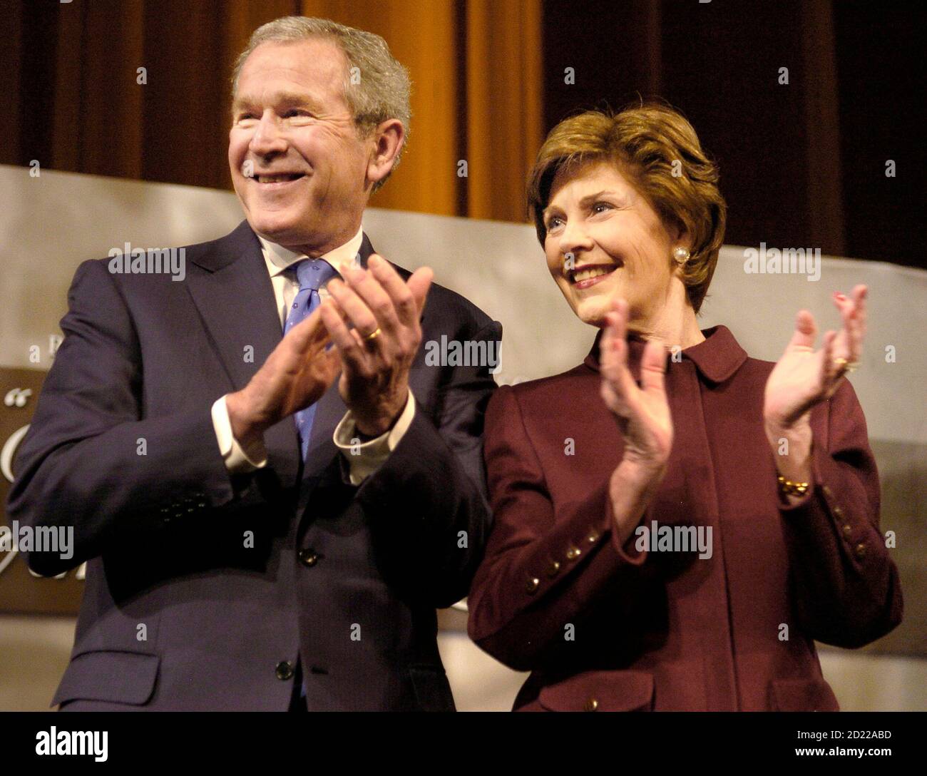President george bush during fundraiser hi-res stock photography and ...