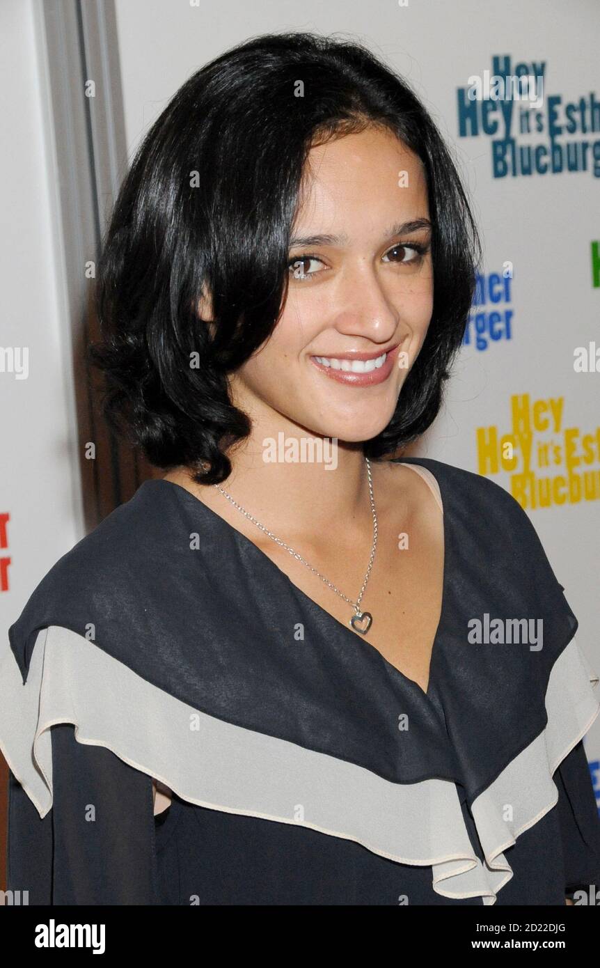 New Zealand Actress High Resolution Stock Photography and Images - Alamy