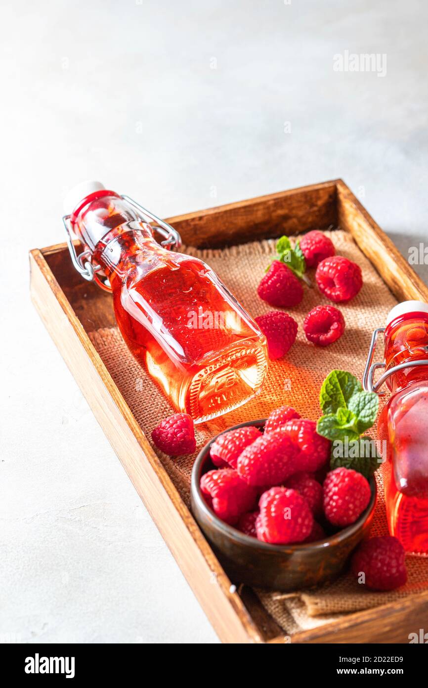 Homemade raspberry balsamic vinegar hi-res stock photography and images ...