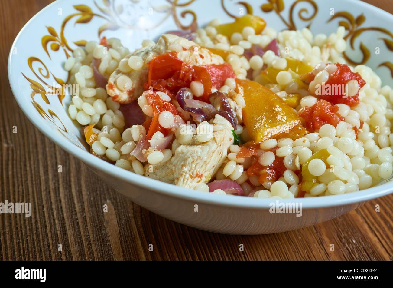 Israel One Pot Garlicky Ptitim Stock Photo - Alamy