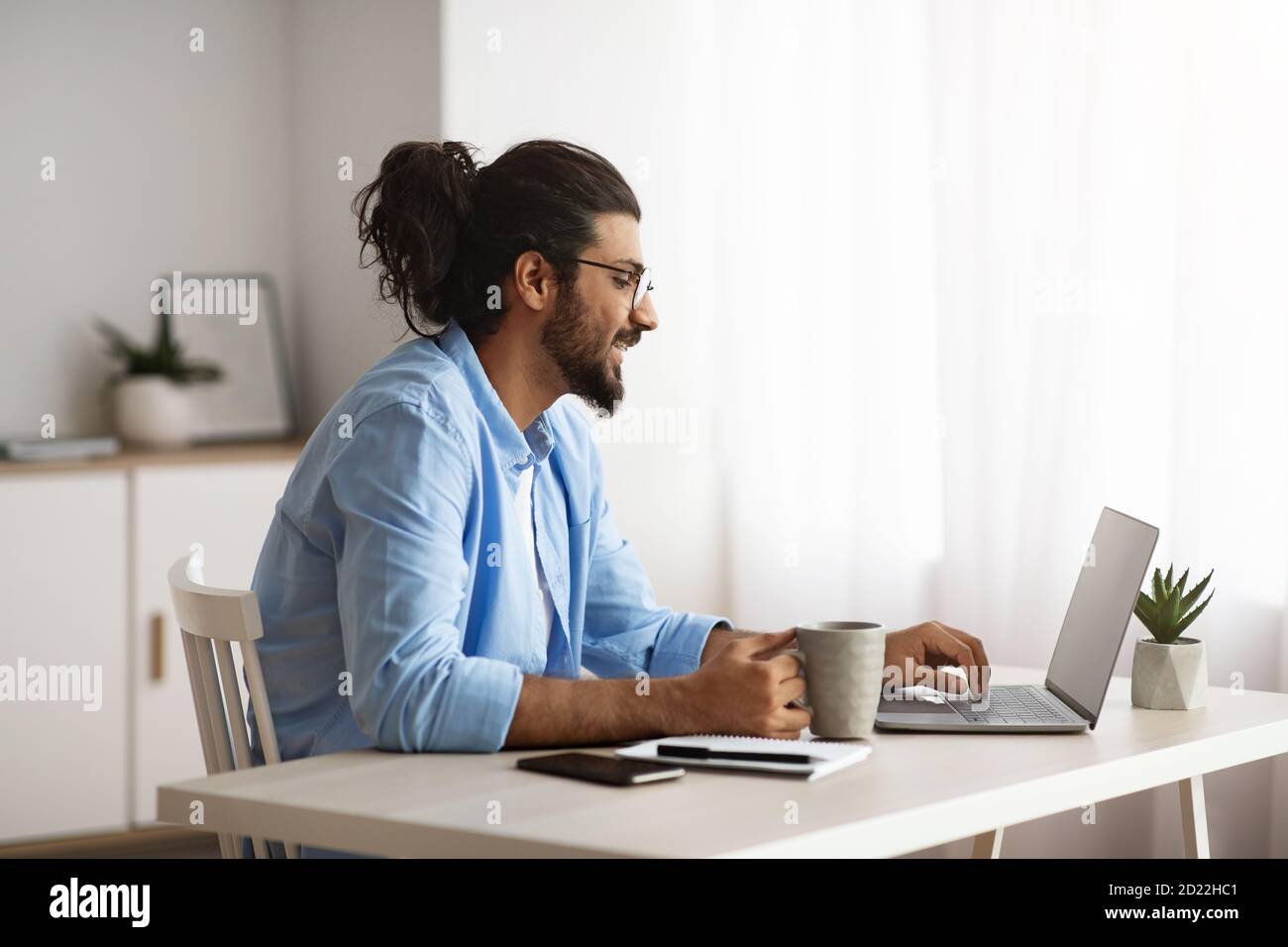 Indian male office worker hi-res stock photography and images - Alamy