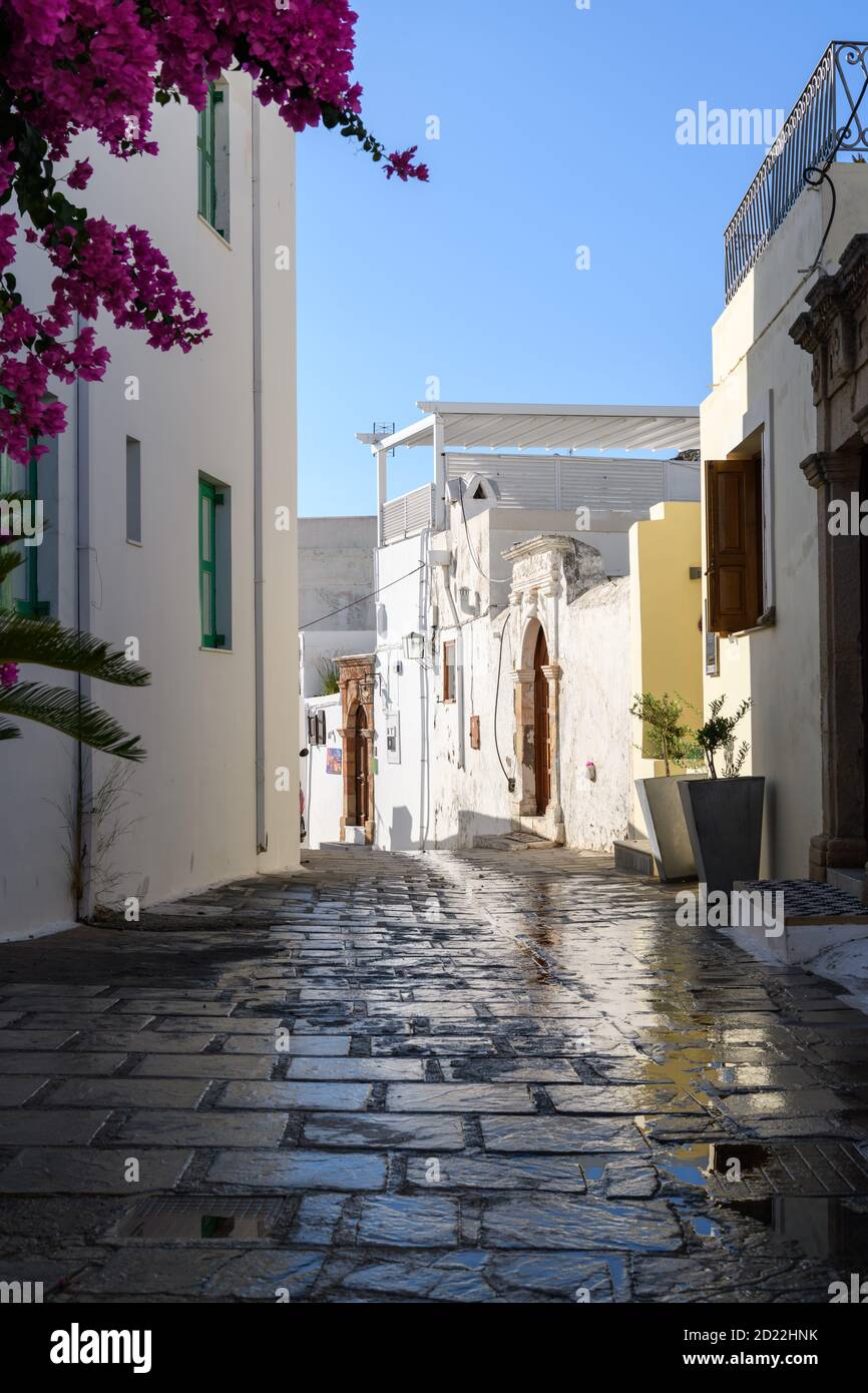 Whitewashed buildings in Lindos, Rhodes Stock Photo - Alamy