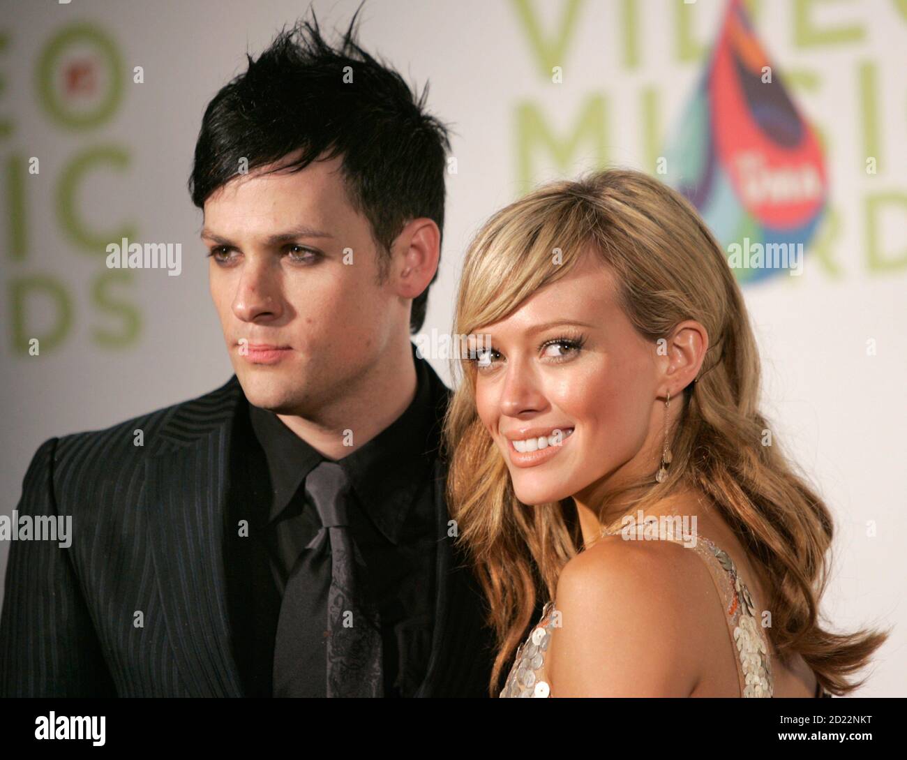 Hilary duff joel madden hi-res stock photography and images - Alamy