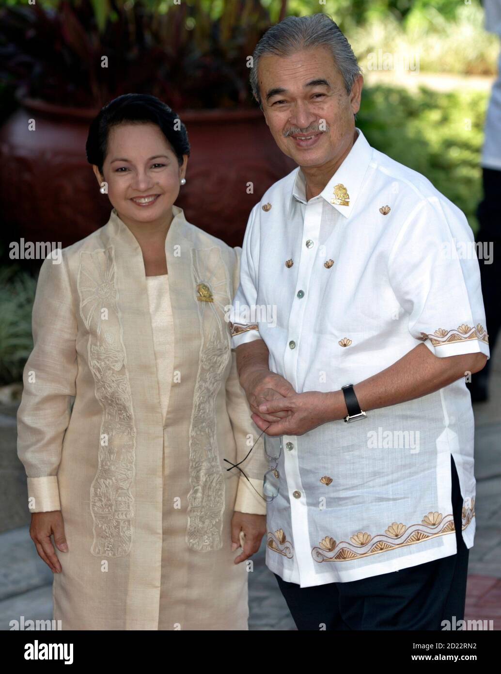 Tagalog barong hi-res stock photography and images - Alamy