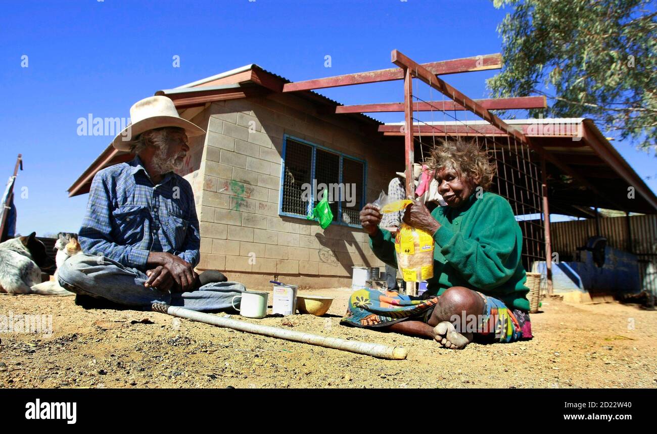 Aboriginal town camp australia hi-res stock photography and images - Alamy