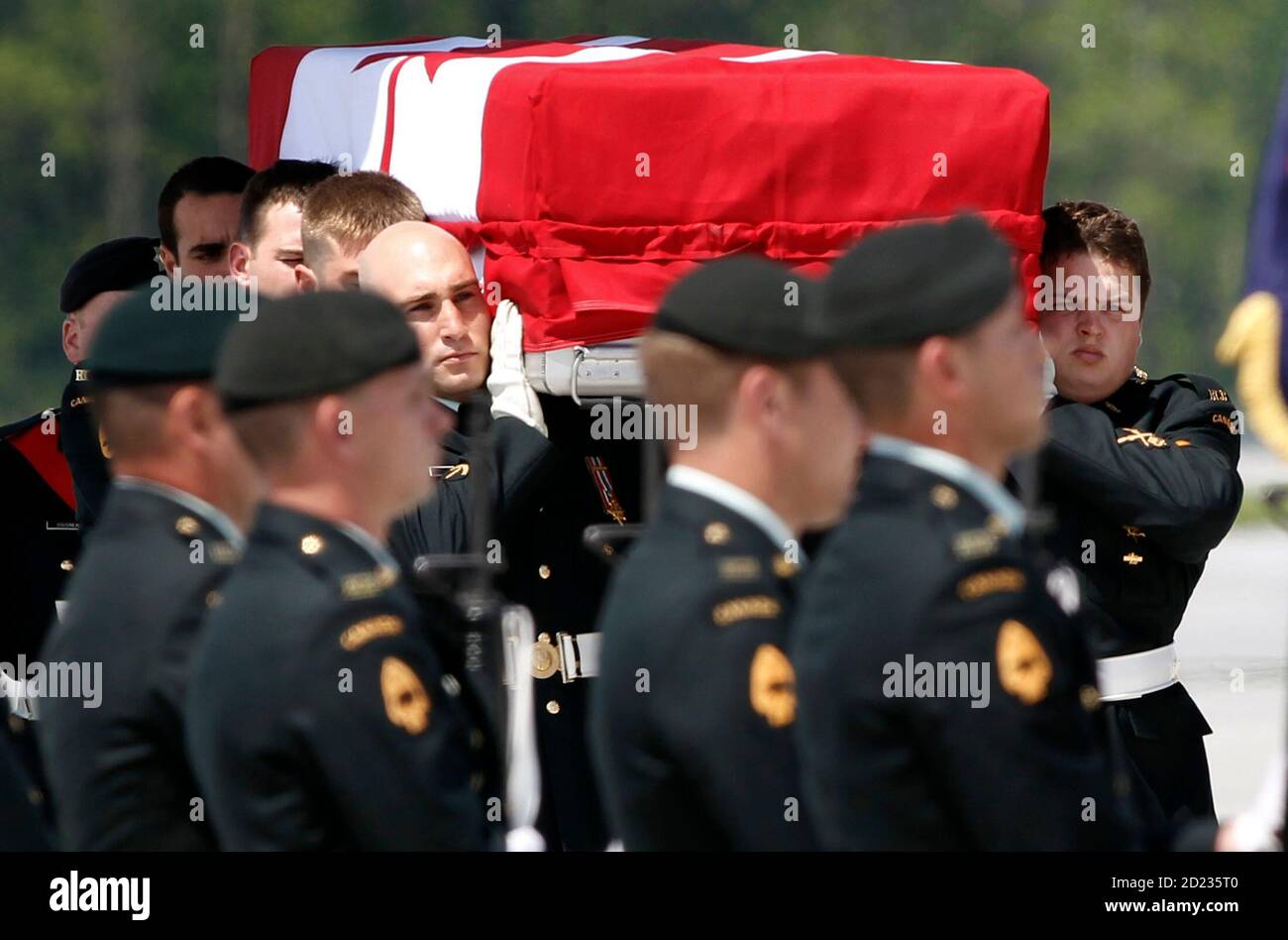 Canada canadian trenton repatriation hi-res stock photography and ...