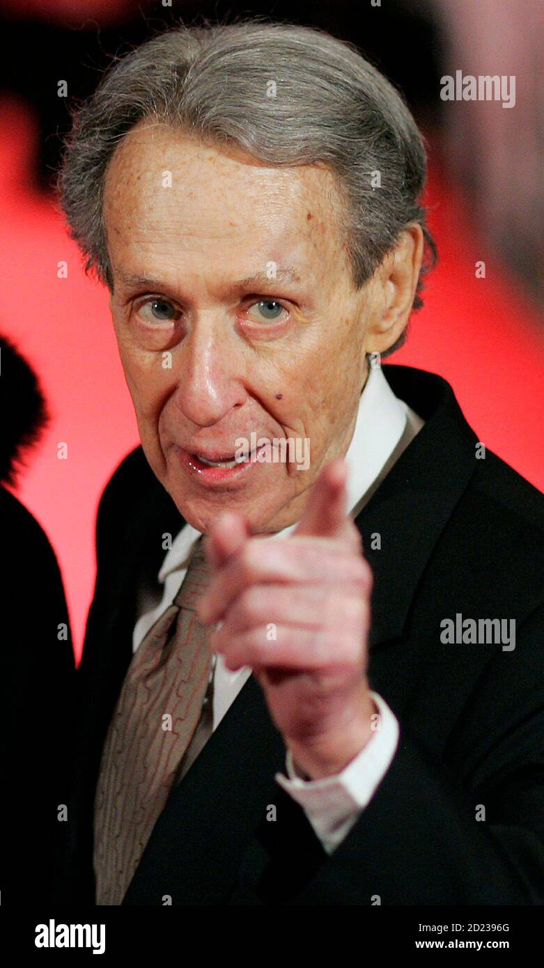Director arthur penn hi-res stock photography and images - Alamy