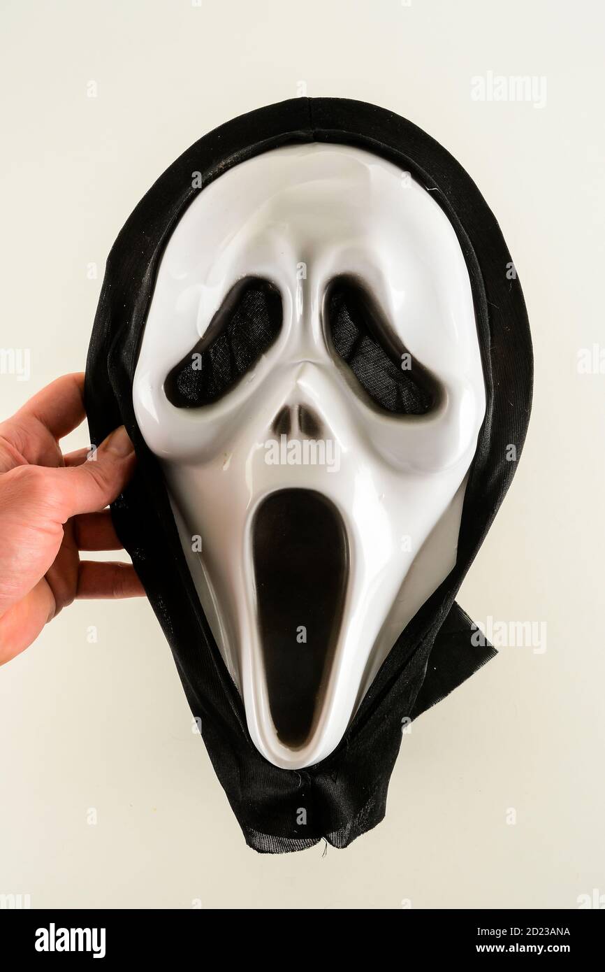 Scream movie mask hi-res stock photography and images - Alamy