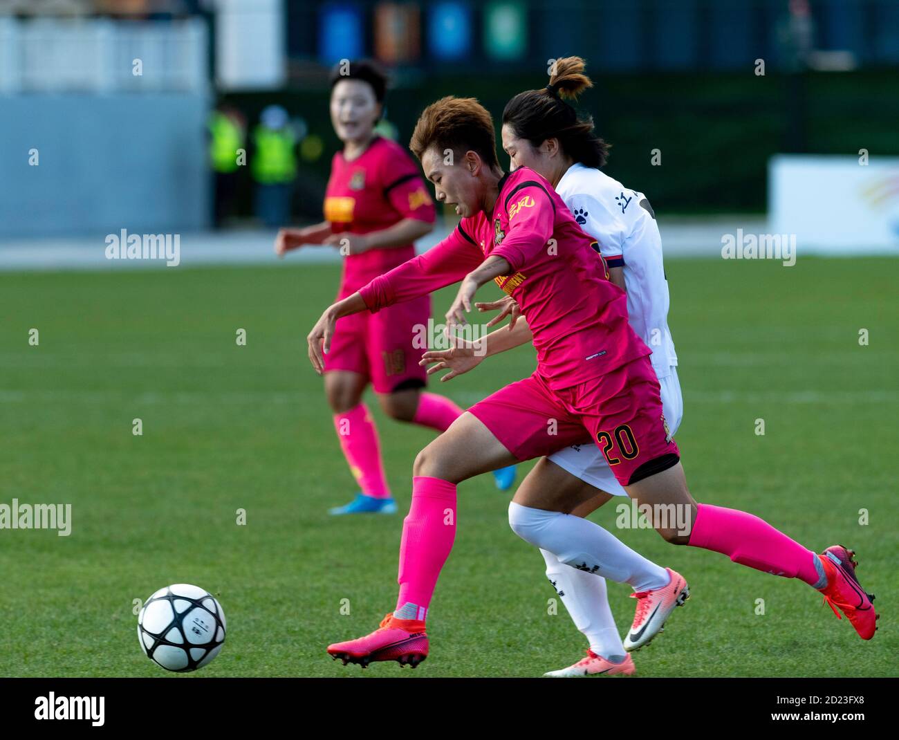 Kunming, China's Yunnan Province. 6th Oct, 2020. Yao Mengjia (front) of ...