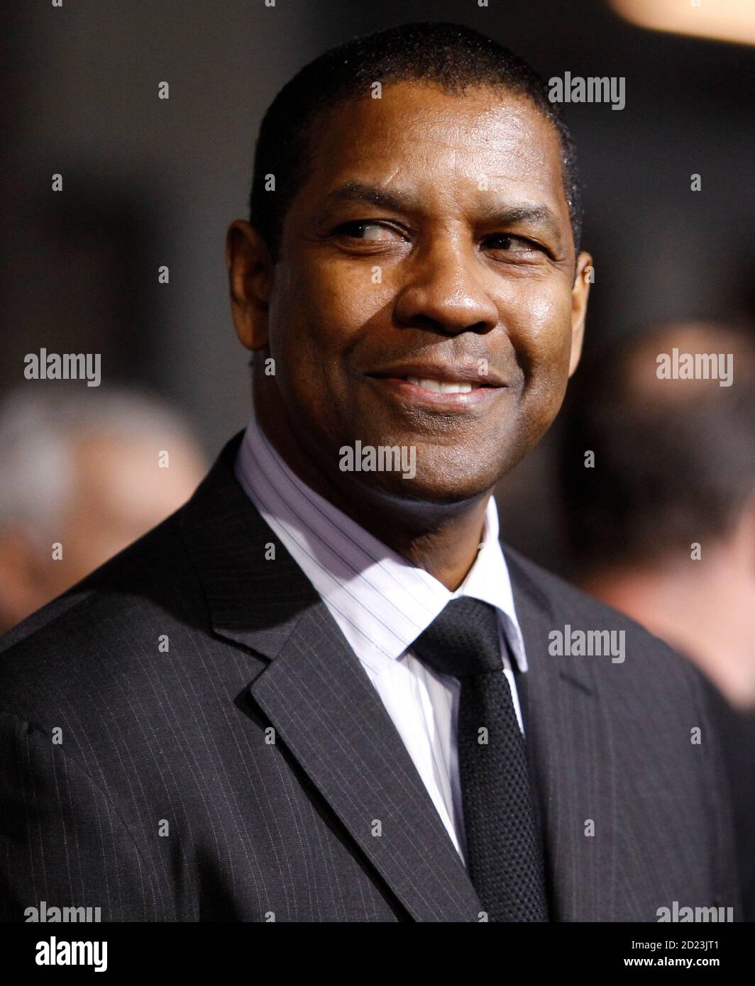 The book of eli 2010 denzel washington hi-res stock photography and ...